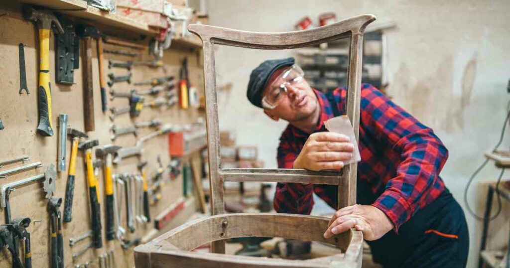 Restaurer meuble ancien : étapes pour une rénovation réussie